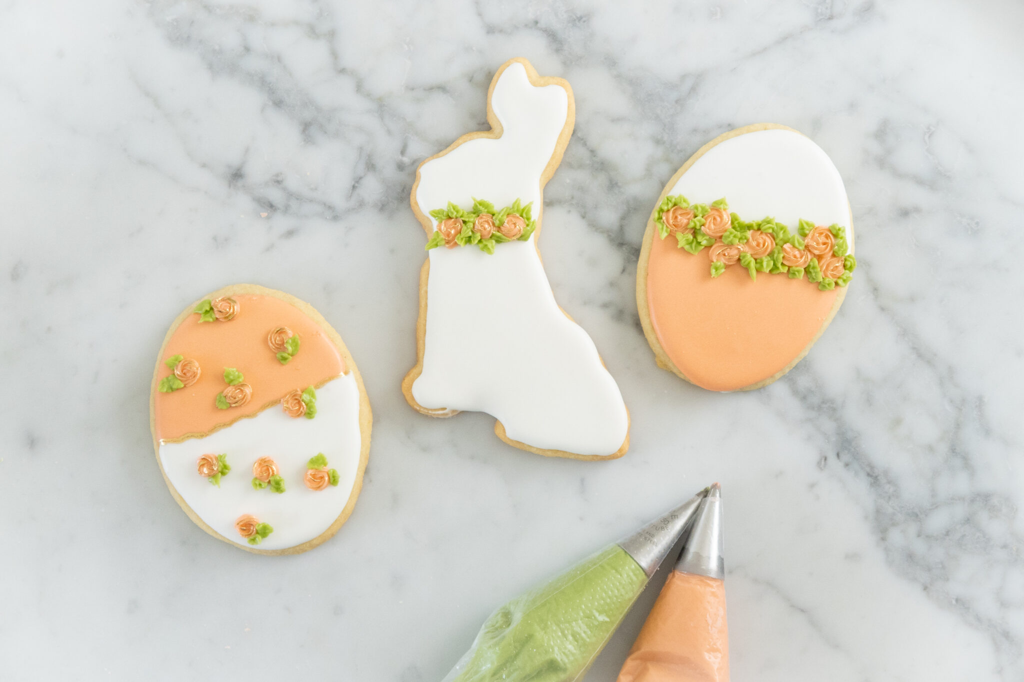 How to Decorate Cookies with Royal Icing: A Complete Guide for ...